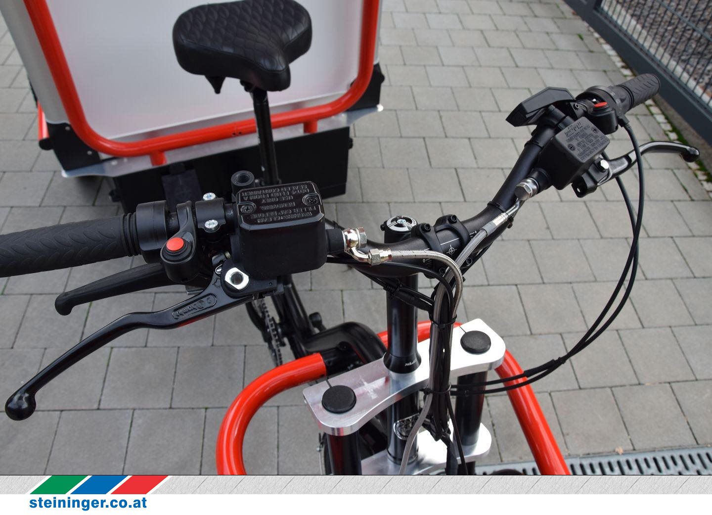 Elektro-Lastenrad Flori Kofferaufbau | Elektro-Lastenfahrräder by ...